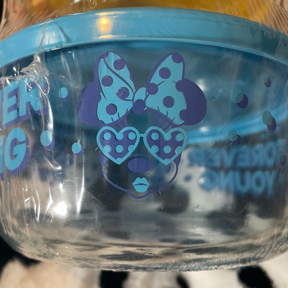 Disney | Kitchen | 4 Piece Disney Minnie Mouse Pyrex Containers | Poshmark